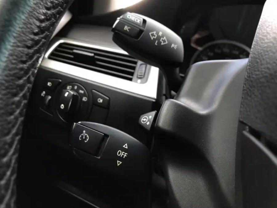 Melns BMW 530 2006 Rīga, ar dzinēja tilpumu 3.00 L un nobraukumu 331 tūkst. km par 4690 €, foto 21 vietnē AUTOMOTO.COM.LV