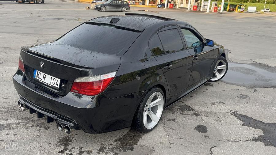 Melns BMW 530 2006 Kelmė, ar dzinēja tilpumu 3.00 L un nobraukumu 420 tūkst. km par 5850 €, foto 4 vietnē AUTOMOTO.COM.LV