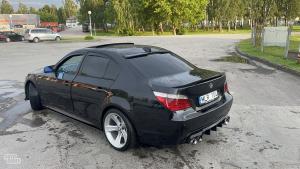 Melns BMW 530 2006 Kelmė, ar dzinēja tilpumu 3.00 L un nobraukumu 420 tūkst. km par 5850 €, foto 6 vietnē AUTOMOTO.COM.LV