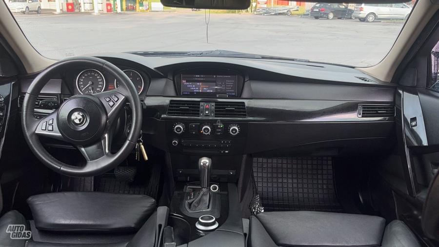 Melns BMW 530 2006 Kelmė, ar dzinēja tilpumu 3.00 L un nobraukumu 420 tūkst. km par 5850 €, foto 8 vietnē AUTOMOTO.COM.LV