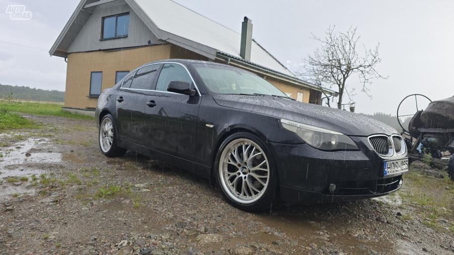 Melns BMW 530 2006 Šilutė, ar dzinēja tilpumu 3.00 L un nobraukumu 344 tūkst. km par 2800 €, foto 6 vietnē AUTOMOTO.COM.LV