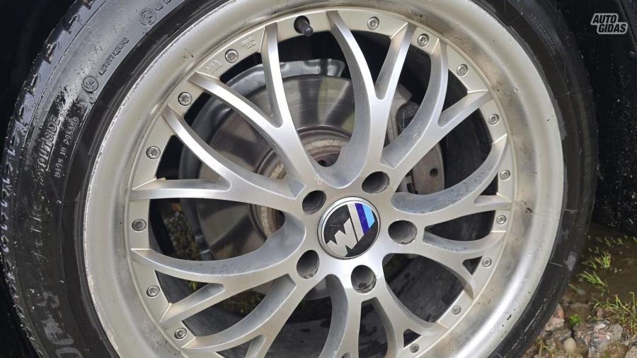 Melns BMW 530 2006 Šilutė, ar dzinēja tilpumu 3.00 L un nobraukumu 344 tūkst. km par 2800 €, foto 9 vietnē AUTOMOTO.COM.LV