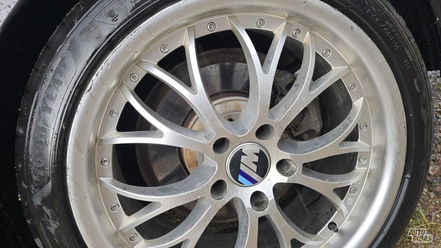 Melns BMW 530 2006 Šilutė, ar dzinēja tilpumu 3.00 L un nobraukumu 344 tūkst. km par 2800 €, foto 10 vietnē AUTOMOTO.COM.LV
