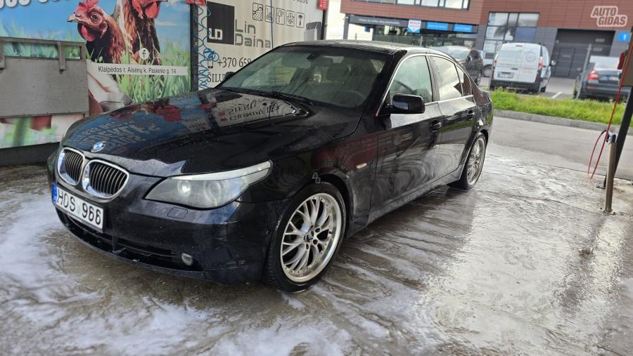 Melns BMW 530 2006 Šilutė, ar dzinēja tilpumu 3.00 L un nobraukumu 344 tūkst. km par 2800 €, foto 17 vietnē AUTOMOTO.COM.LV