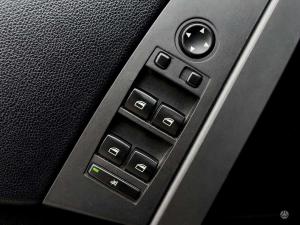 Black BMW 530 2006 in Kaunas, with an engine capacity of 2.99 L and mileage of 358 thousand km for 4000 €, photo 11 on AUTOMOTO.COM.LV