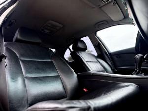 Black BMW 530 2006 in Kaunas, with an engine capacity of 2.99 L and mileage of 358 thousand km for 4000 €, photo 19 on AUTOMOTO.COM.LV