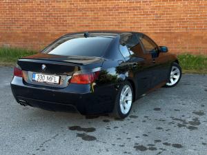 Melns BMW 530 2006 Tallina, ar dzinēja tilpumu 3.00 L un nobraukumu 439 tūkst. km par 6000 €, foto 22 vietnē AUTOMOTO.COM.LV