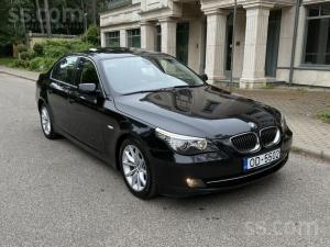 Black BMW 530 2007 in Bauska, with an engine capacity of 3.00 L and mileage of 283 thousand km for 5600 €, photo 4 on AUTOMOTO.COM.LV