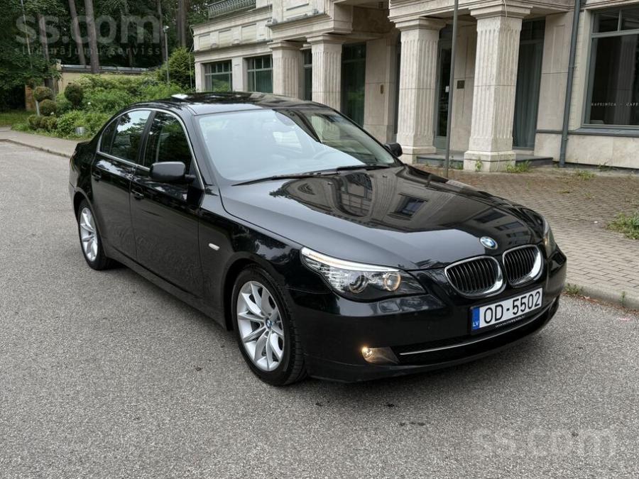 Black BMW 530 2007 in Bauska, with an engine capacity of 3.00 L and mileage of 283 thousand km for 5600 €, photo 4 on AUTOMOTO.COM.LV