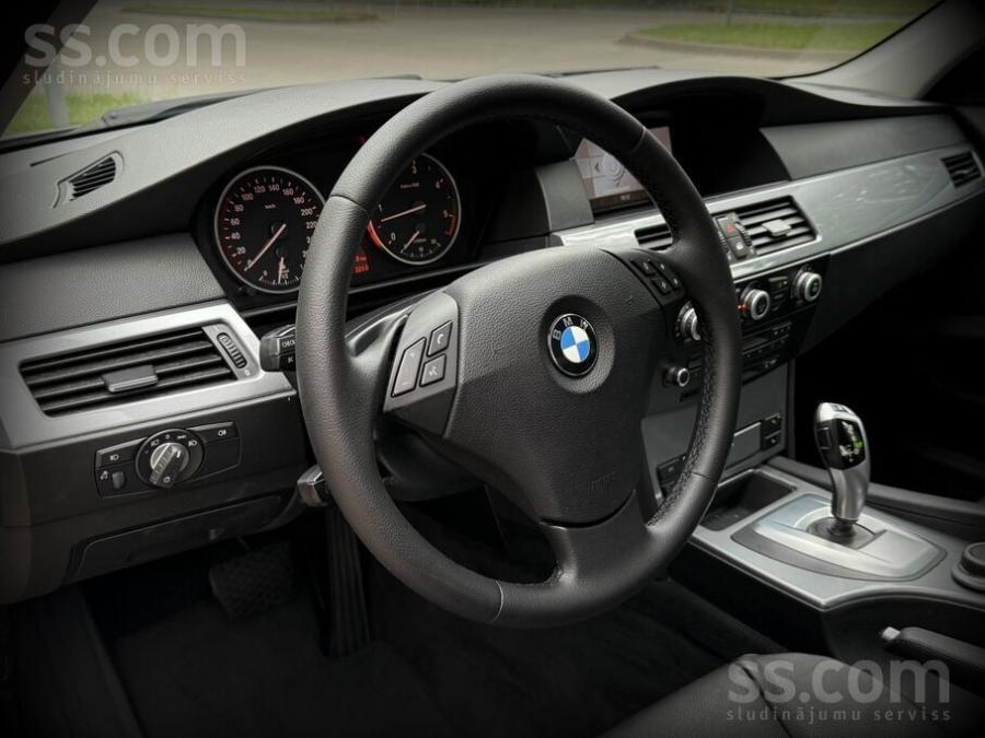 Black BMW 530 2007 in Bauska, with an engine capacity of 3.00 L and mileage of 283 thousand km for 5600 €, photo 8 on AUTOMOTO.COM.LV