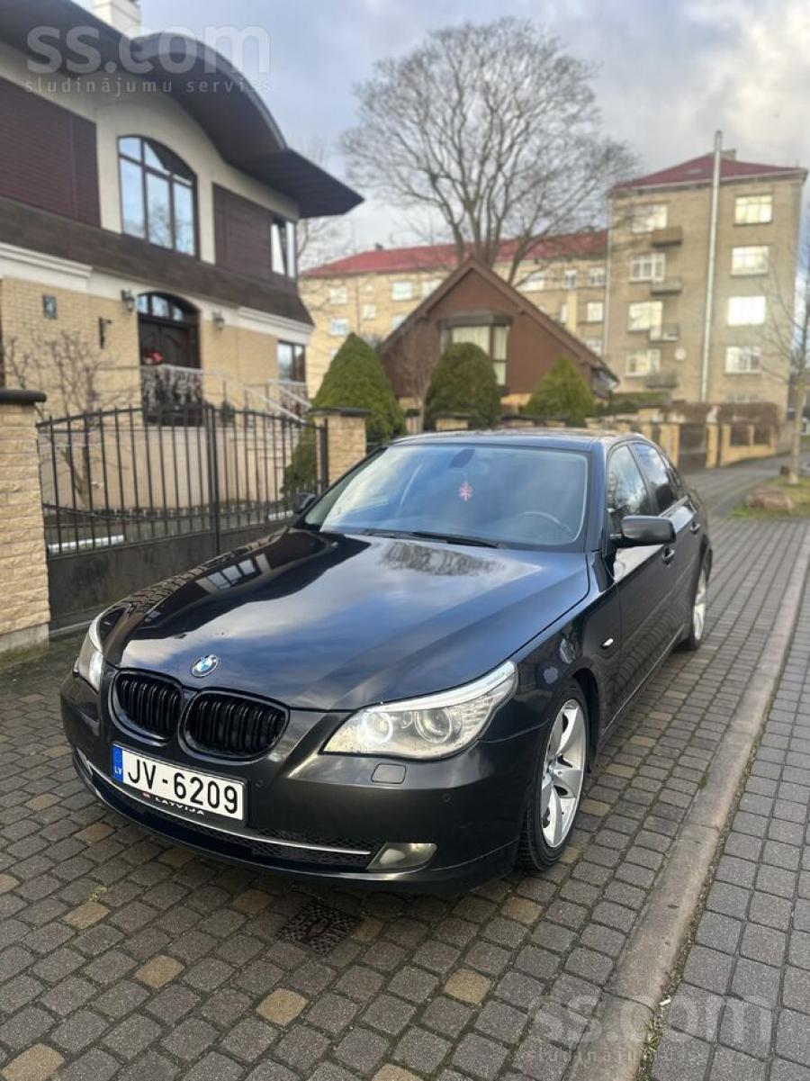 Black BMW 530 2007 in Liepaja, with an engine capacity of 3.00 L and mileage of 351 thousand km for 3700 €, photo 1 on AUTOMOTO.COM.LV