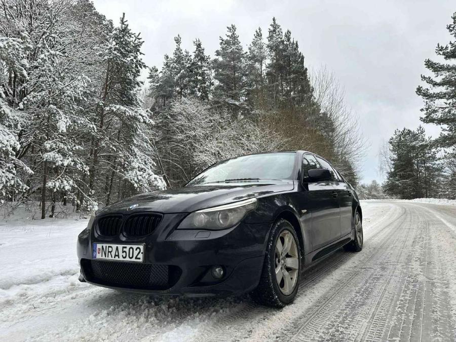 Black BMW 530 2007 in Vilnius, with an engine capacity of 2.99 L and mileage of 300 thousand km for 5700 €, photo 2 on AUTOMOTO.COM.LV