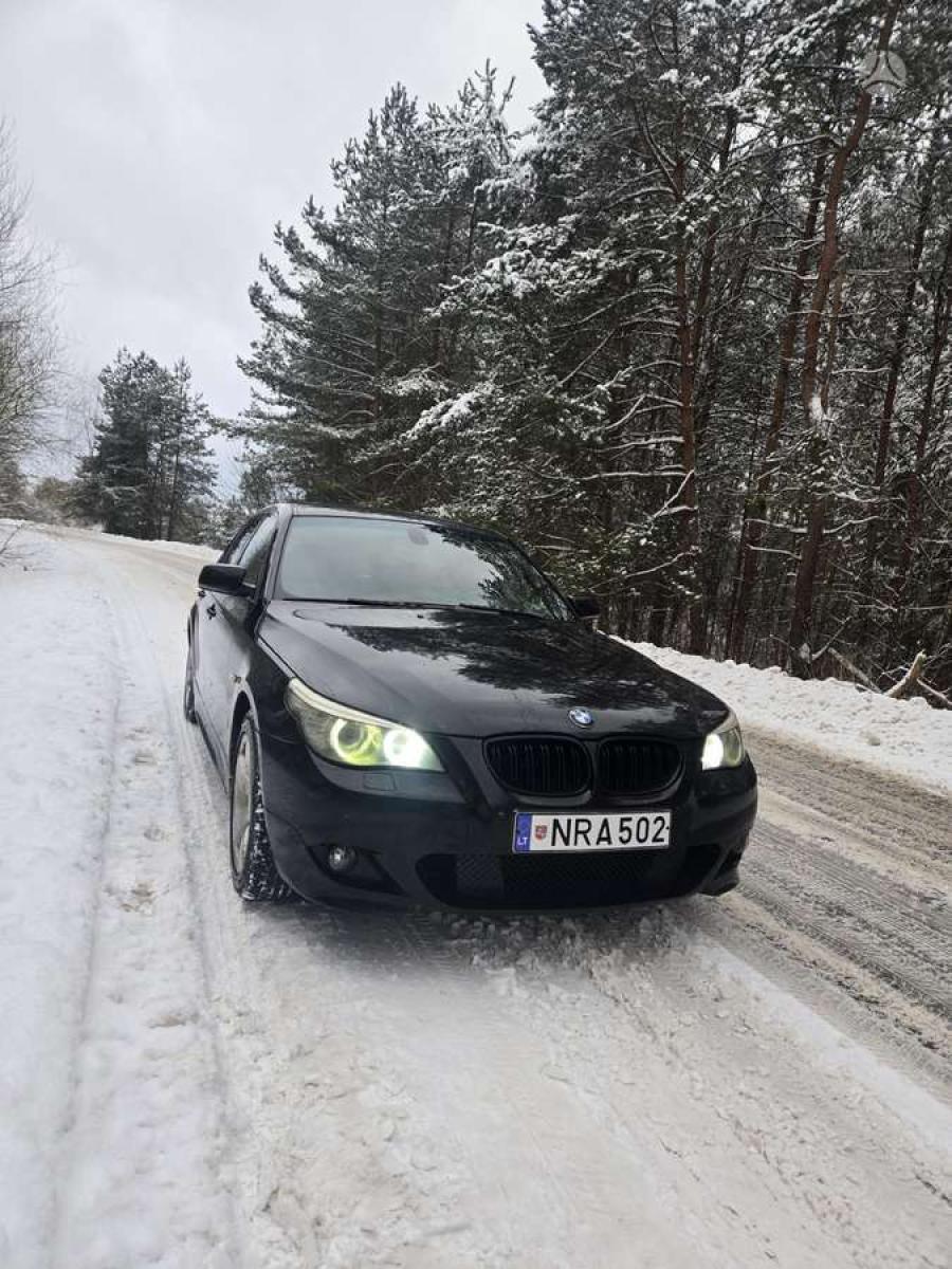 Black BMW 530 2007 in Vilnius, with an engine capacity of 2.99 L and mileage of 300 thousand km for 5700 €, photo 3 on AUTOMOTO.COM.LV