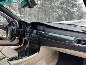 Black BMW 530 2007 in Vilnius, with an engine capacity of 2.99 L and mileage of 300 thousand km for 5700 €, photo 9 on AUTOMOTO.COM.LV