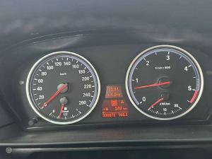 Black BMW 530 2007 in Vilnius, with an engine capacity of 2.99 L and mileage of 300 thousand km for 5700 €, photo 10 on AUTOMOTO.COM.LV