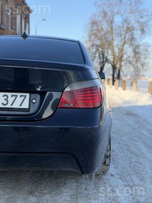 Melns BMW 530 2007 Rīga, ar dzinēja tilpumu 3.00 L un nobraukumu 334 tūkst. km par 8500 €, foto 8 vietnē AUTOMOTO.COM.LV