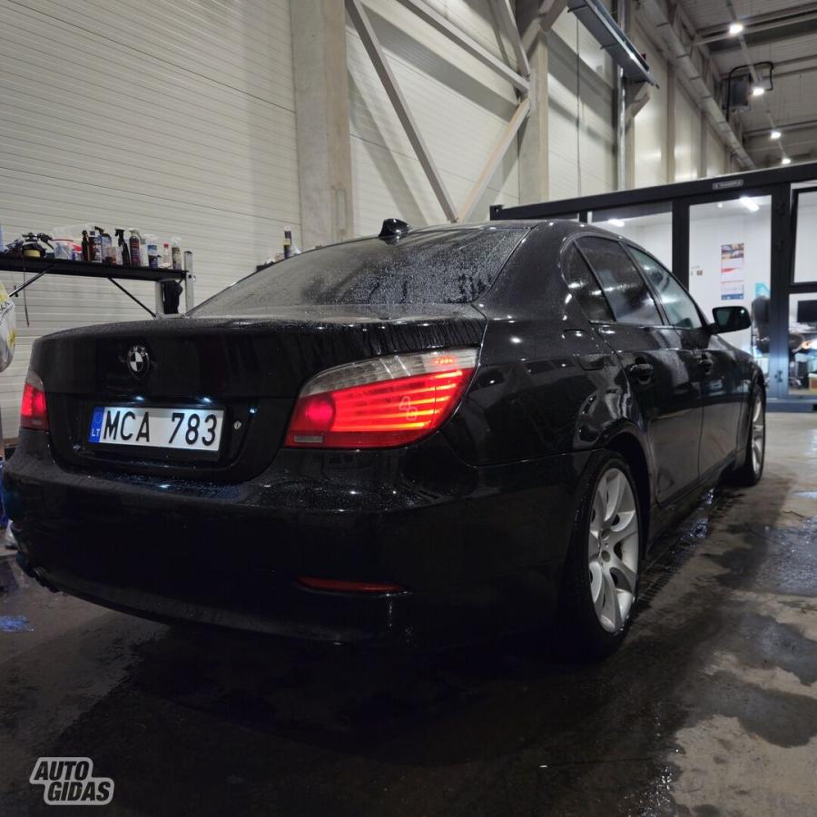 Black BMW 530 2007 in Klaipeda, with an engine capacity of 3.00 L and mileage of 365 thousand km for 5399 €, photo 9 on AUTOMOTO.COM.LV
