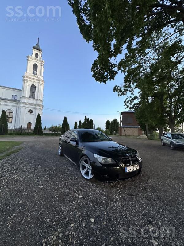 Black BMW 530 2007 in Ludza, with an engine capacity of 3.00 L and mileage of 350 thousand km for 5801 €, photo 1 on AUTOMOTO.COM.LV