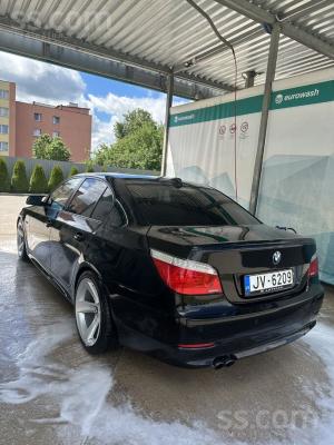 Melns BMW 530 2007 Ludza, ar dzinēja tilpumu 3.00 L un nobraukumu 350 tūkst. km par 5801 €, foto 4 vietnē AUTOMOTO.COM.LV