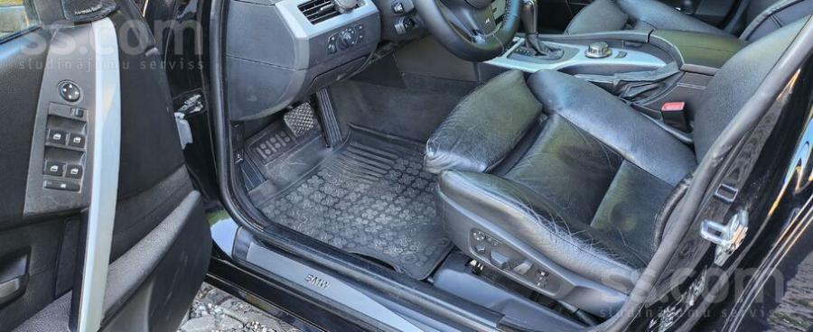 Black BMW 530 2007 in Ventspils, with an engine capacity of 3.00 L and mileage of 298 thousand km for 4350 €, photo 11 on AUTOMOTO.COM.LV