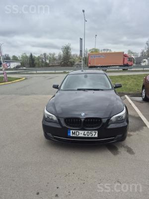 Melns BMW 530 2007 Rīga, ar dzinēja tilpumu 3.00 L un nobraukumu 396 tūkst. km par 4900 €, foto 5 vietnē AUTOMOTO.COM.LV