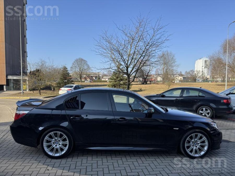 Black BMW 530 2007 in Riga, with an engine capacity of 3.00 L and mileage of 325 thousand km for 6490 €, photo 6 on AUTOMOTO.COM.LV