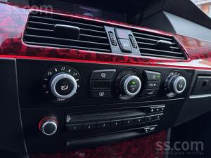 Black BMW 530 2007 in Riga, with an engine capacity of 3.00 L and mileage of 325 thousand km for 6490 €, photo 22 on AUTOMOTO.COM.LV