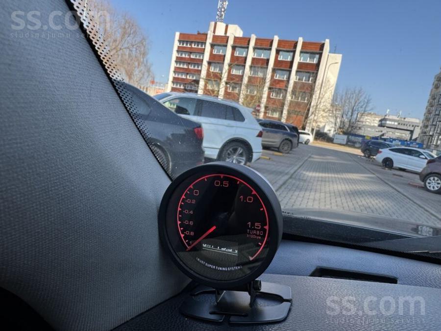 Black BMW 530 2007 in Riga, with an engine capacity of 3.00 L and mileage of 325 thousand km for 6490 €, photo 25 on AUTOMOTO.COM.LV