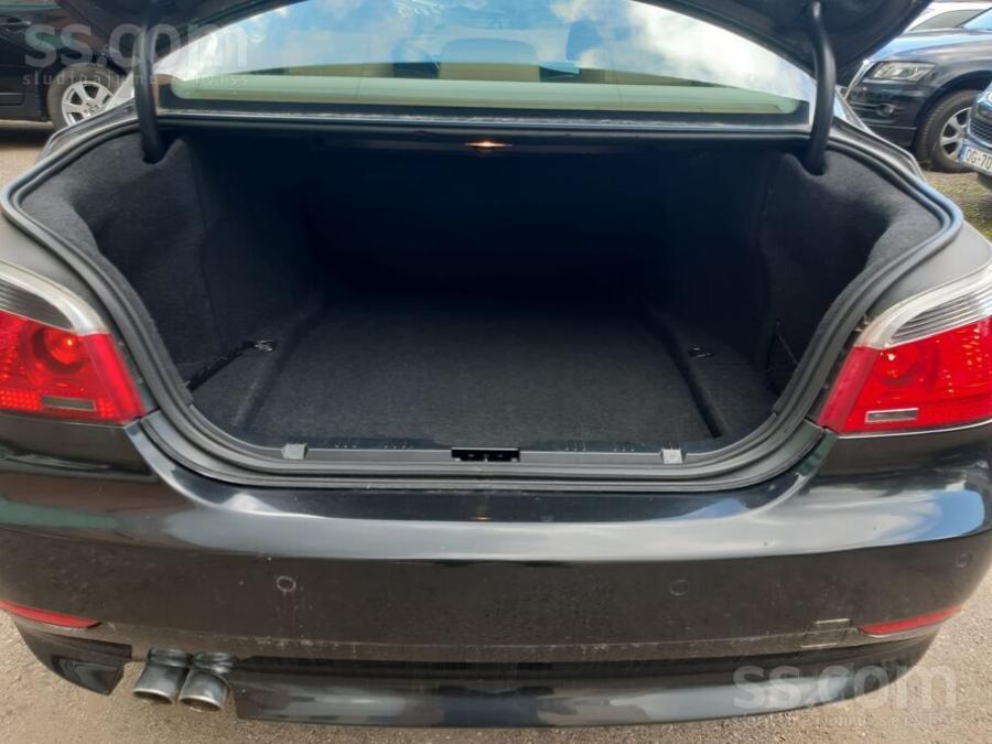 Melns BMW 530 2007 Daugavpils, ar dzinēja tilpumu 3.00 L un nobraukumu 0 tūkst. km par 6550 €, foto 20 vietnē AUTOMOTO.COM.LV