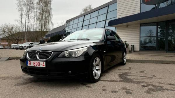 Melns BMW 530 2007 Rīga, ar dzinēja tilpumu 3.00 L un nobraukumu 237 tūkst. km par 6599 €, foto 1 vietnē AUTOMOTO.COM.LV