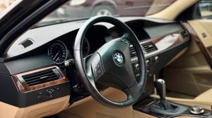 Melns BMW 530 2007 Rīga, ar dzinēja tilpumu 3.00 L un nobraukumu 237 tūkst. km par 6599 €, foto 22 vietnē AUTOMOTO.COM.LV