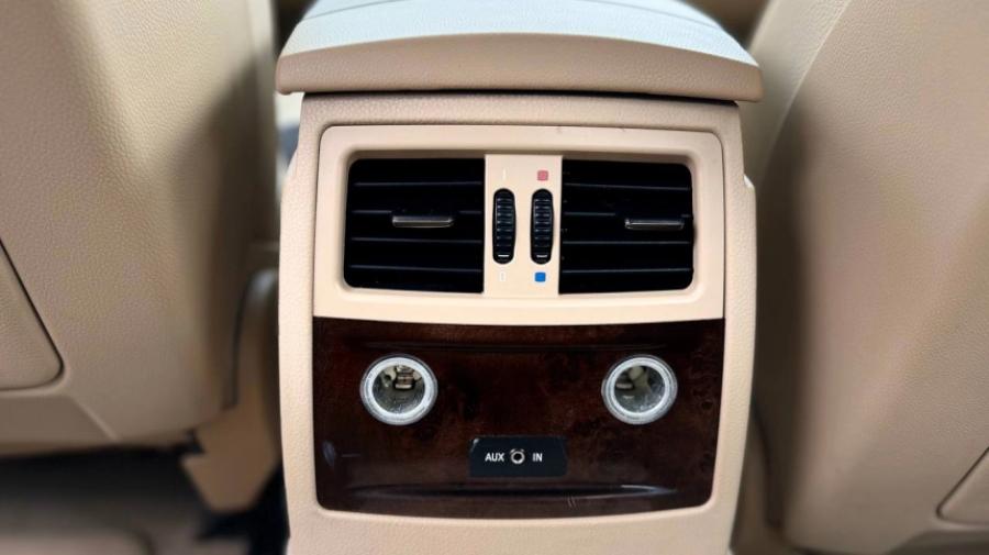 Melns BMW 530 2007 Rīga, ar dzinēja tilpumu 3.00 L un nobraukumu 237 tūkst. km par 6599 €, foto 24 vietnē AUTOMOTO.COM.LV