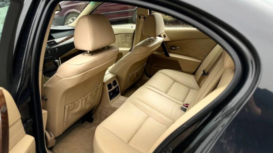 Melns BMW 530 2007 Rīga, ar dzinēja tilpumu 3.00 L un nobraukumu 237 tūkst. km par 6599 €, foto 28 vietnē AUTOMOTO.COM.LV