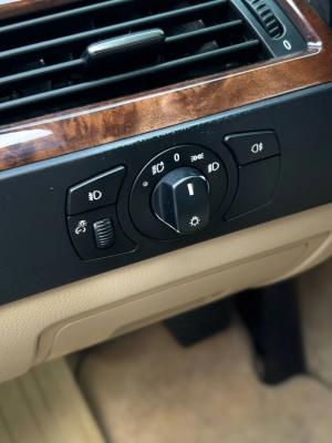 Melns BMW 530 2007 Rīga, ar dzinēja tilpumu 3.00 L un nobraukumu 237 tūkst. km par 6599 €, foto 32 vietnē AUTOMOTO.COM.LV