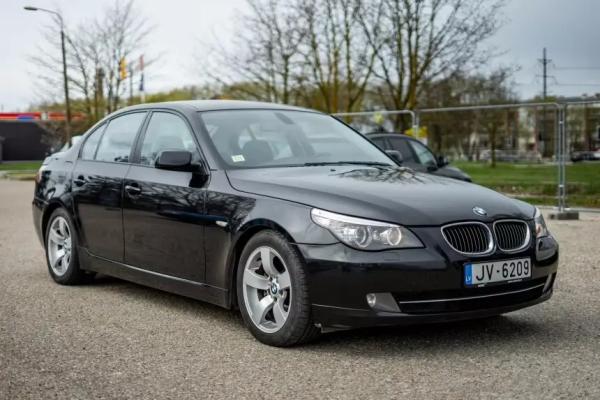 Melns BMW 530 2007 Liepāja, ar dzinēja tilpumu 3.00 L un nobraukumu 258 tūkst. km par 6500 €, foto 5 vietnē AUTOMOTO.COM.LV
