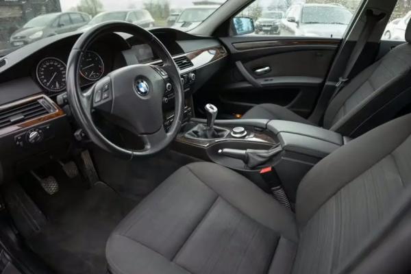Melns BMW 530 2007 Liepāja, ar dzinēja tilpumu 3.00 L un nobraukumu 258 tūkst. km par 6500 €, foto 8 vietnē AUTOMOTO.COM.LV