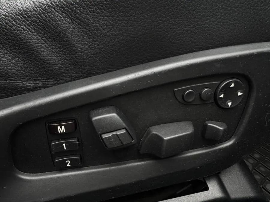 Melns BMW 530 2007 Rīga, ar dzinēja tilpumu 3.00 L un nobraukumu 359 tūkst. km par 5990 €, foto 20 vietnē AUTOMOTO.COM.LV