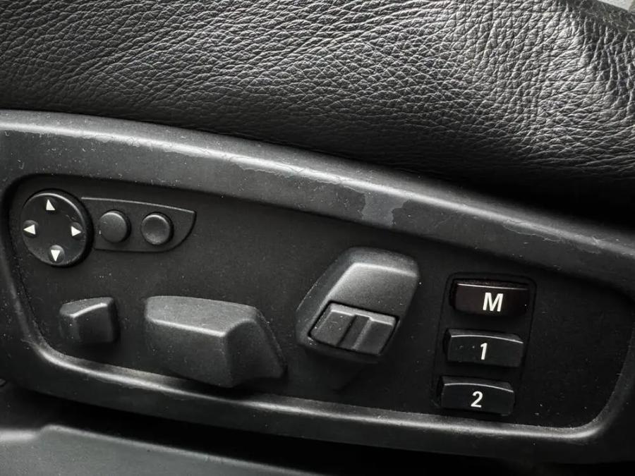 Melns BMW 530 2007 Rīga, ar dzinēja tilpumu 3.00 L un nobraukumu 359 tūkst. km par 5990 €, foto 21 vietnē AUTOMOTO.COM.LV