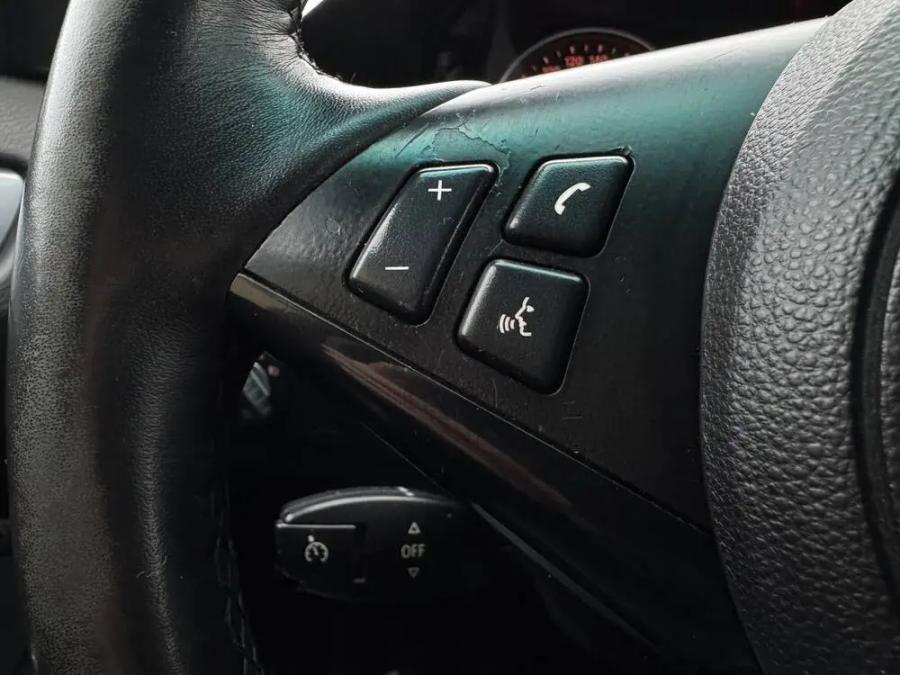 Melns BMW 530 2007 Rīga, ar dzinēja tilpumu 3.00 L un nobraukumu 359 tūkst. km par 5990 €, foto 23 vietnē AUTOMOTO.COM.LV