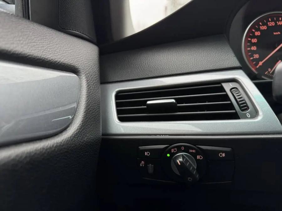 Melns BMW 530 2007 Rīga, ar dzinēja tilpumu 3.00 L un nobraukumu 359 tūkst. km par 5990 €, foto 26 vietnē AUTOMOTO.COM.LV