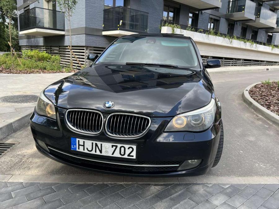 Black BMW 530 2007 in Vilnius, with an engine capacity of 2.99 L and mileage of 343 thousand km for 4600 €, photo 3 on AUTOMOTO.COM.LV