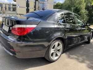 Black BMW 530 2007 in Vilnius, with an engine capacity of 2.99 L and mileage of 343 thousand km for 4600 €, photo 6 on AUTOMOTO.COM.LV