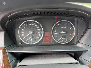 Black BMW 530 2007 in Vilnius, with an engine capacity of 2.99 L and mileage of 343 thousand km for 4600 €, photo 15 on AUTOMOTO.COM.LV