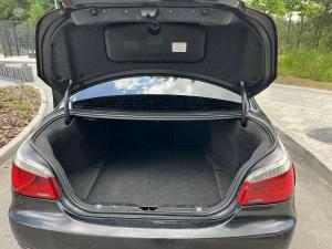 Black BMW 530 2007 in Vilnius, with an engine capacity of 2.99 L and mileage of 343 thousand km for 4600 €, photo 18 on AUTOMOTO.COM.LV