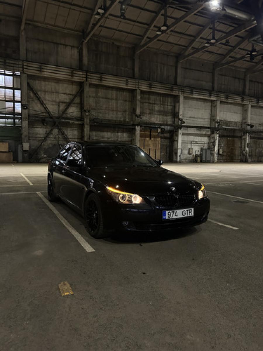 Black BMW 530 2007 in Tallinn, with an engine capacity of 3.00 L and mileage of 419 thousand km for 5500 €, photo 1 on AUTOMOTO.COM.LV