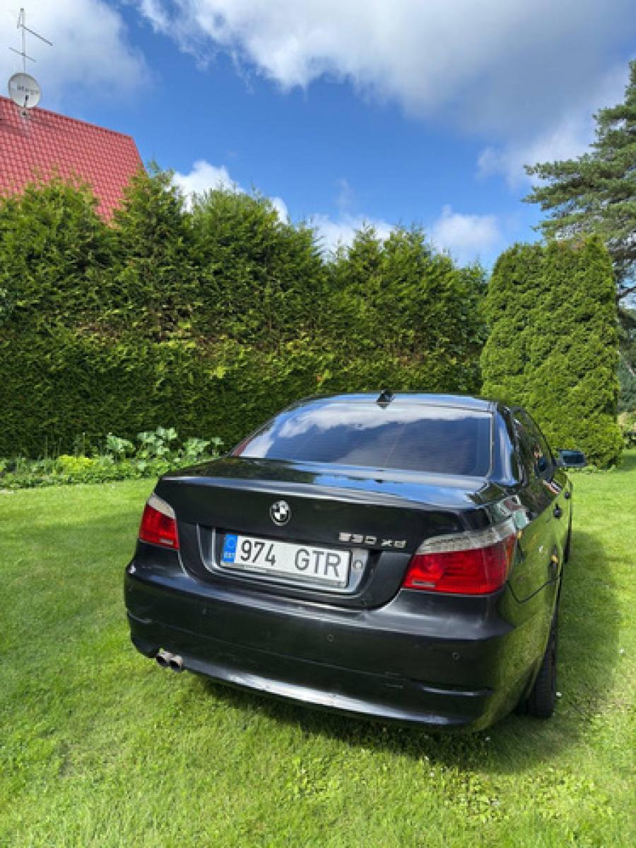 Black BMW 530 2007 in Tallinn, with an engine capacity of 3.00 L and mileage of 419 thousand km for 5500 €, photo 5 on AUTOMOTO.COM.LV