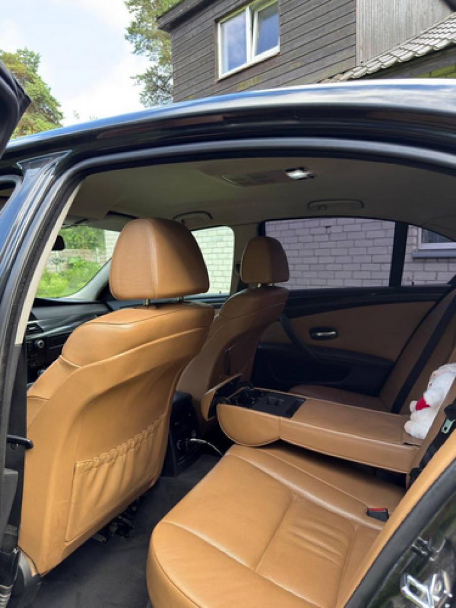 Black BMW 530 2007 in Tallinn, with an engine capacity of 3.00 L and mileage of 419 thousand km for 5500 €, photo 7 on AUTOMOTO.COM.LV