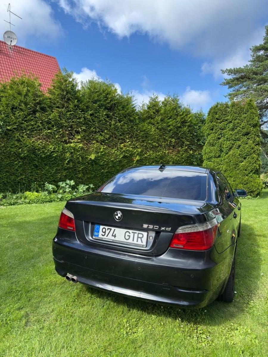 Black BMW 530 2007 in Tallinn, with an engine capacity of 3.00 L and mileage of 419 thousand km for 5500 €, photo 16 on AUTOMOTO.COM.LV