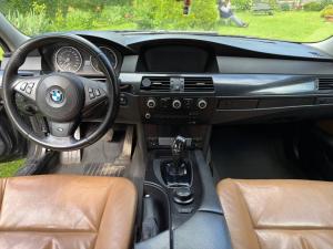 Black BMW 530 2007 in Tallinn, with an engine capacity of 3.00 L and mileage of 419 thousand km for 5500 €, photo 19 on AUTOMOTO.COM.LV