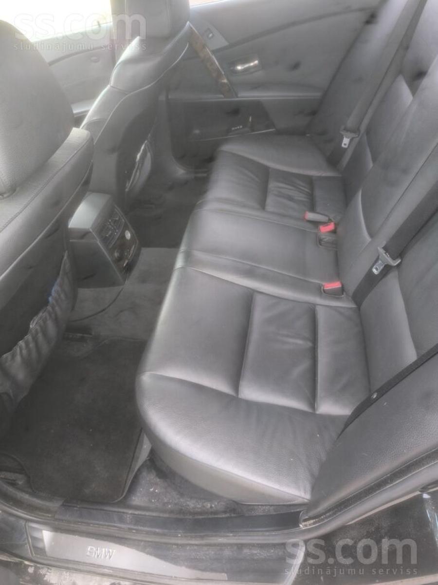 Black BMW 530 2007 in Riga, with an engine capacity of 3.00 L and mileage of 300 thousand km for 4300 €, photo 6 on AUTOMOTO.COM.LV